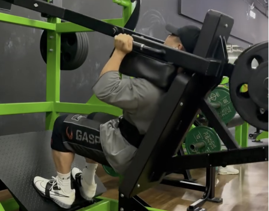 A Complete Guide to the Pendulum Squat